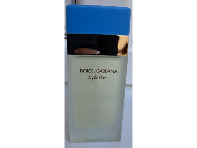 Dolce & Gabbana Light Blue skoro ceo