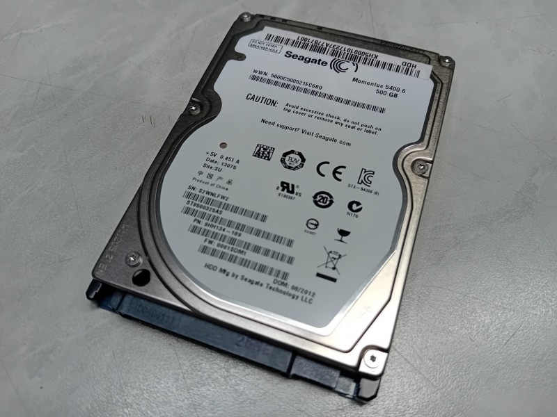 hard disk 2,5 500gb sataII ispravan seagate win 10