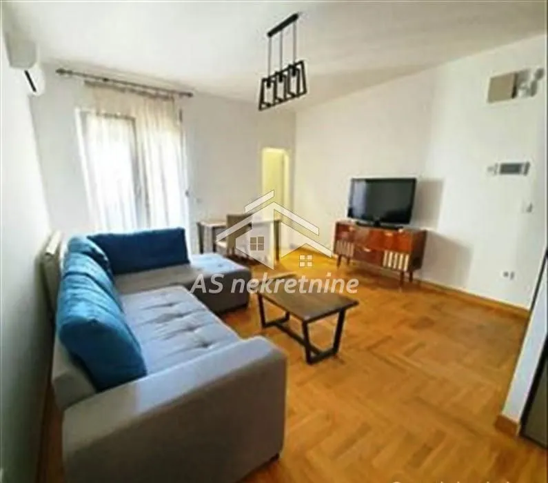 Izdavanje, dvosoban stan, 41m2, Gundulićev Venac, Beograd