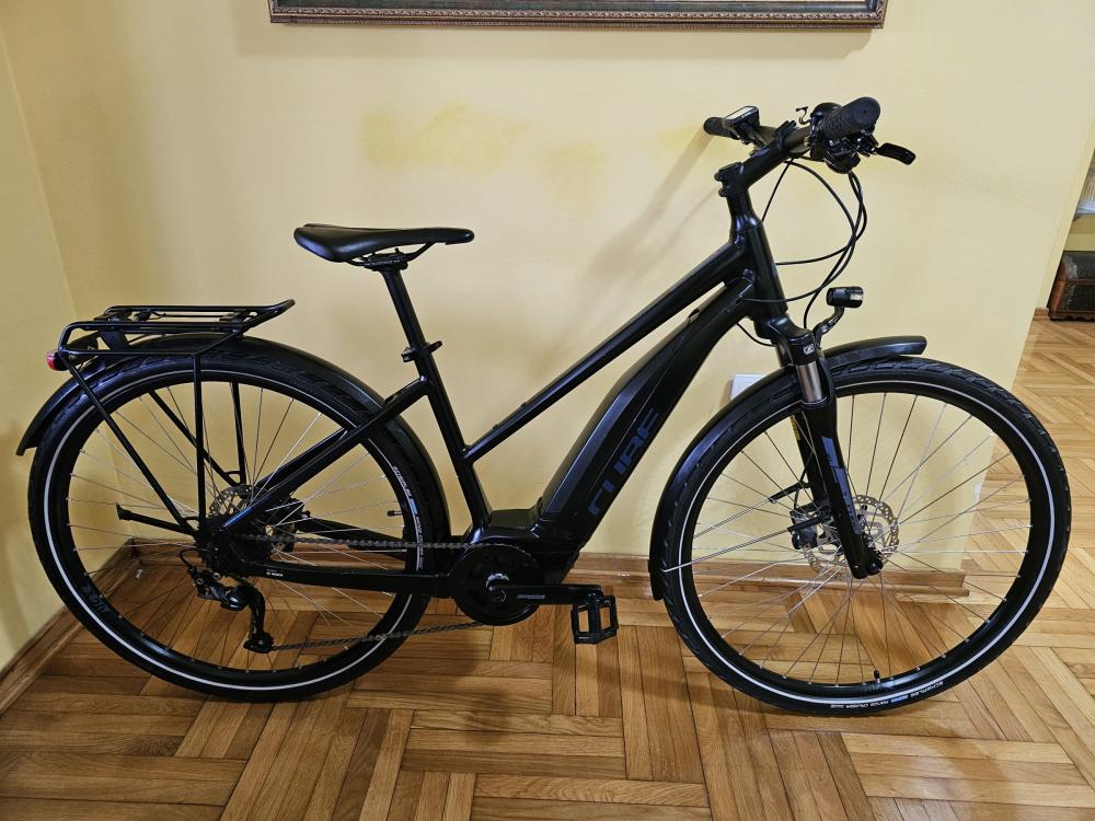 Cube E-Bike Bosch kompletan kao NOVO 372km