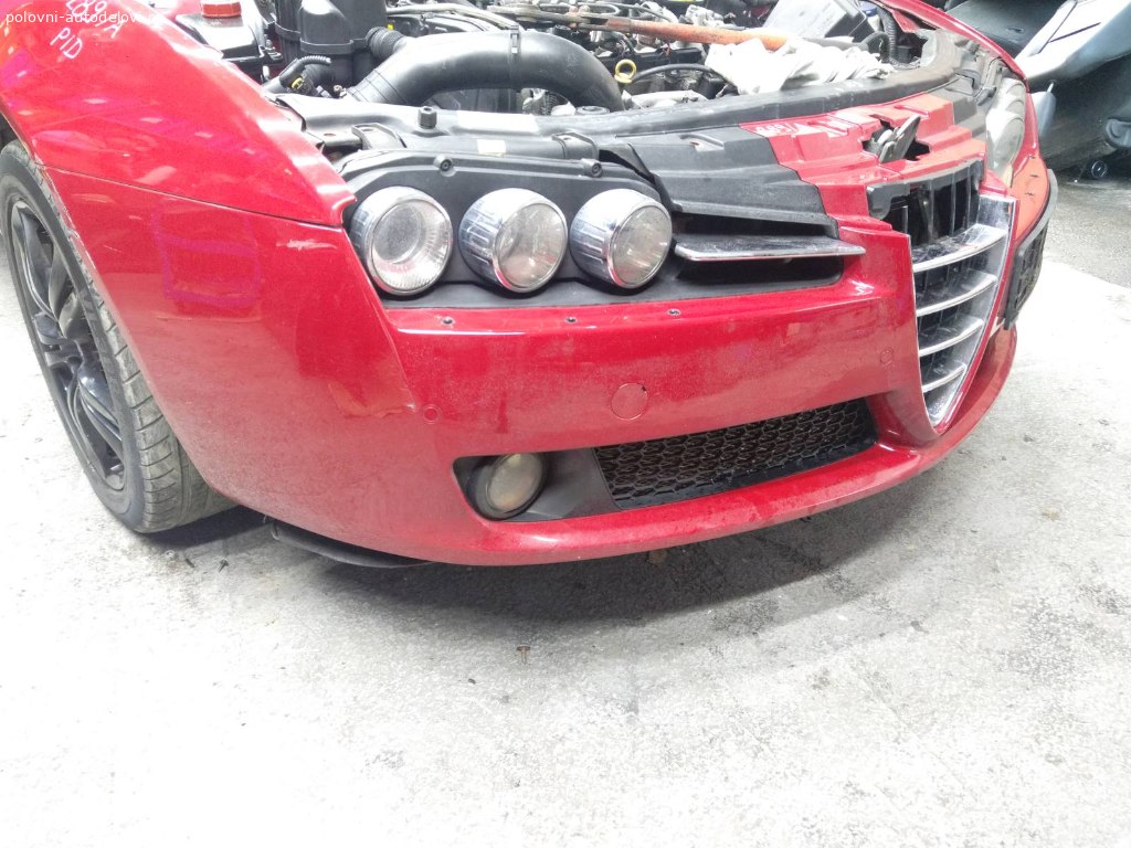 Alfa Romeo 159 branik brednji kod boje 289/a Originalni delo