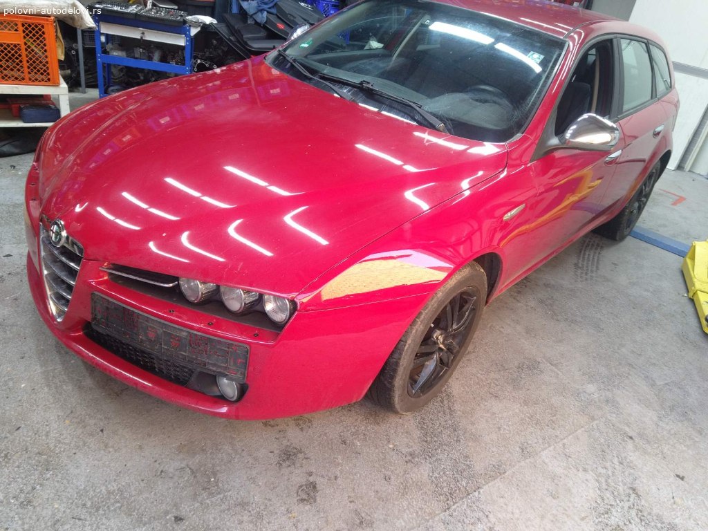 Alfa Romeo 159 komplet auto u delovima kod boje 289/a Origi