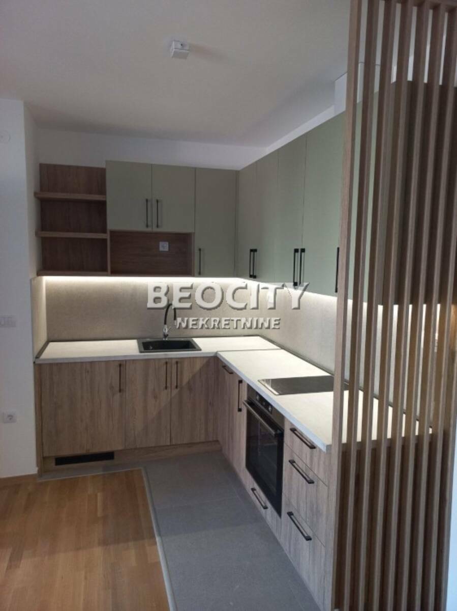 Novi Sad, Socijalno, Lukijana Mušickog, 1.5, 44m2, 500EUR