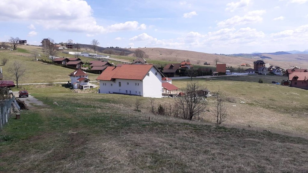 Prodajem plac Zlatibor