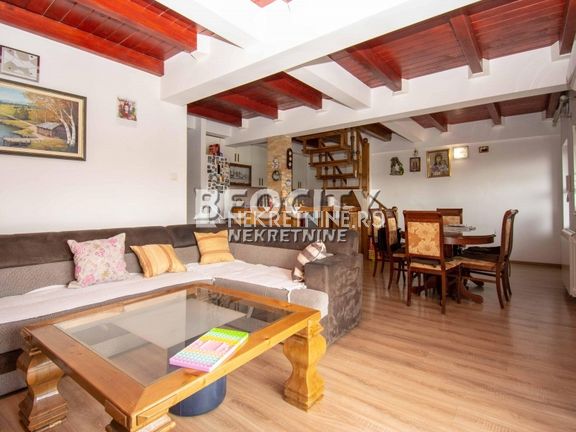 Zemun, Zemun Bačka, Backa , 18.0, 600m2, 5000EUR