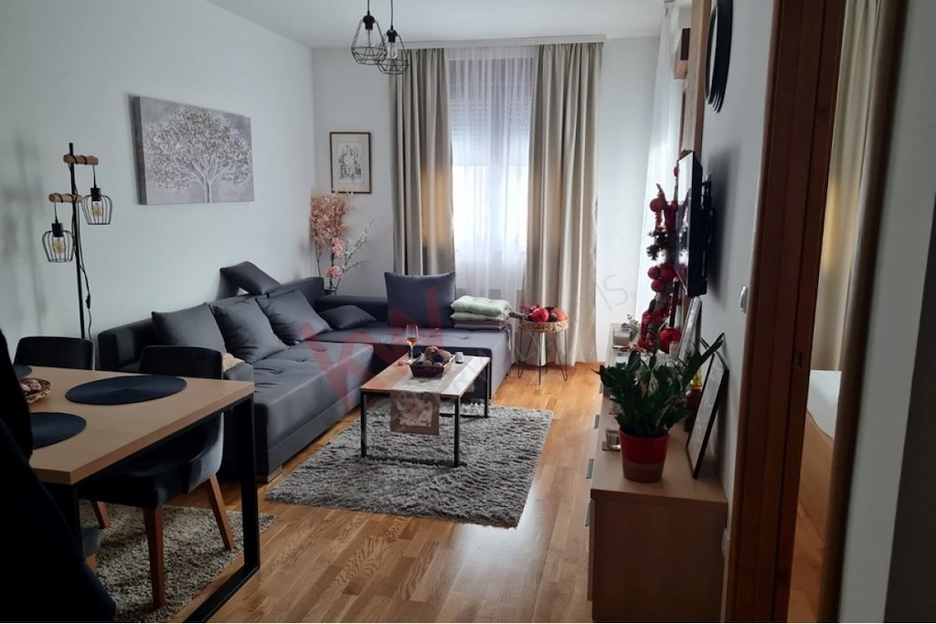 Zlatibor, 36. 5m2, 1. 5 stan za uživanje i investiciju