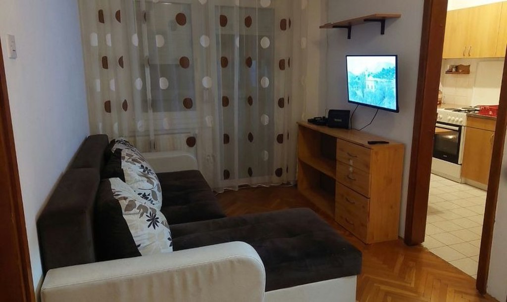 Kompletno namešten na Podbari , uknjižen 1/1 , 35m2