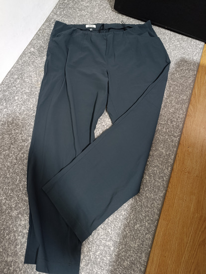 Teget pantalone od elastina 48/50/52 AKCIJA