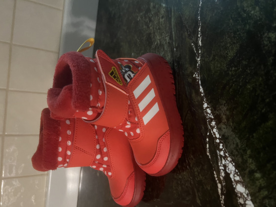 Cizmice Adidas za devojcice 22 broj