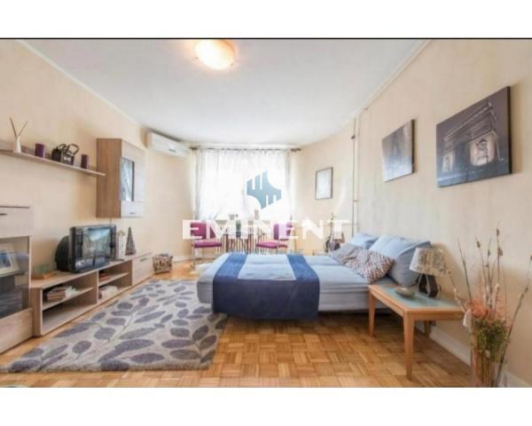 Kralja Milutina, Jednosoban stan za izdavanje, 27m2, 500€