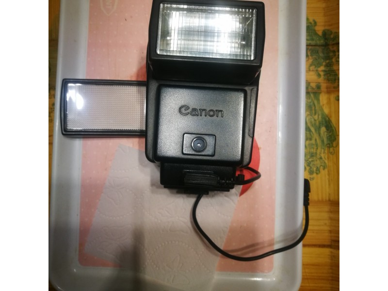 VRHUNSKI SPEEDLITE 199A CANON JAPAN