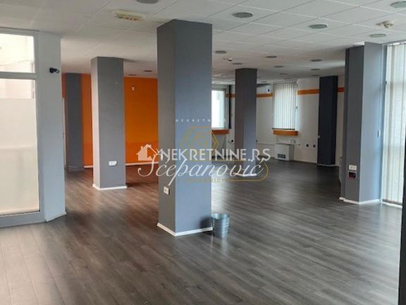 Novi Sad, Bulevar Oslobođenja, Pos. prostor, 240m2, 4149 EUR