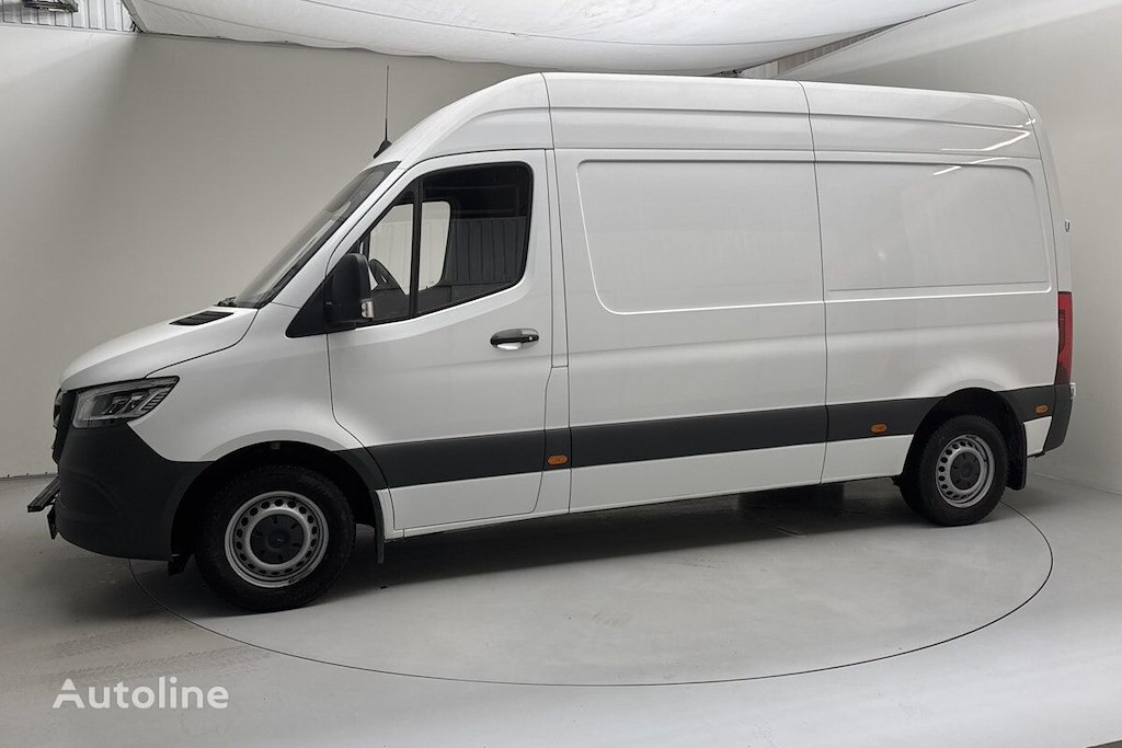 Prodaje se Mercedes-Benz Sprinter minibus furgon na aukciji