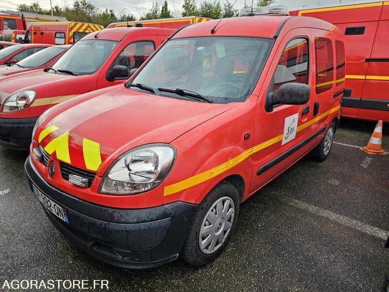 Prodaje se Renault Kangoo laki furgon na aukciji