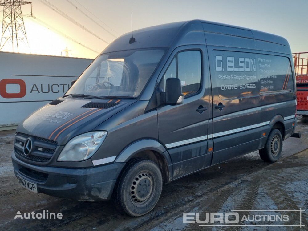 Prodaje se Mercedes-Benz Sprinter minibus furgon na aukciji