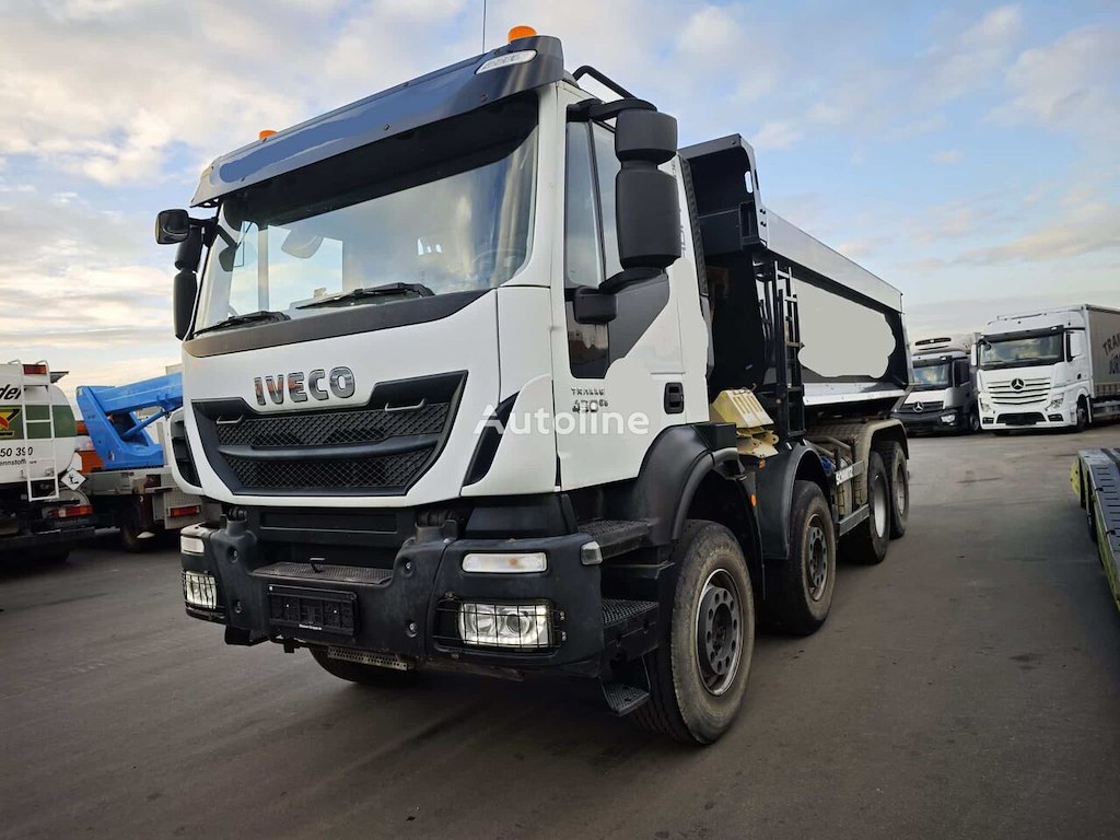 IVECO TRAKKER 450 kiper