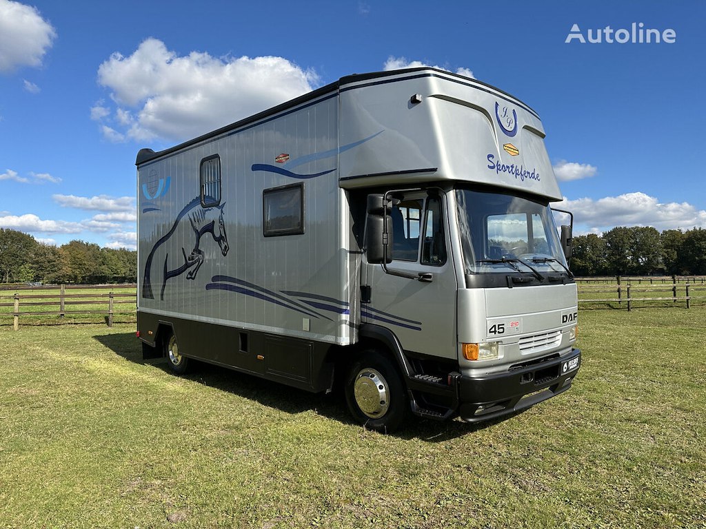 DAF Böckmann 7.5T 3-paards paardenvrachtwagen LIVING vozilo za prevoz konja