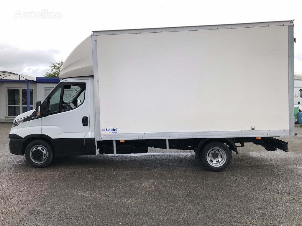 IVECO Daily kamion furgon < 3.5t