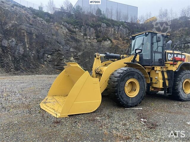 Utovarivač točkova
CAT 966M wheel loader w/ 1 bucket