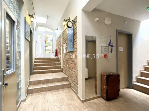 Petrovaradin, Gradić, Pos. objekat, 416m2, 900000 EUR