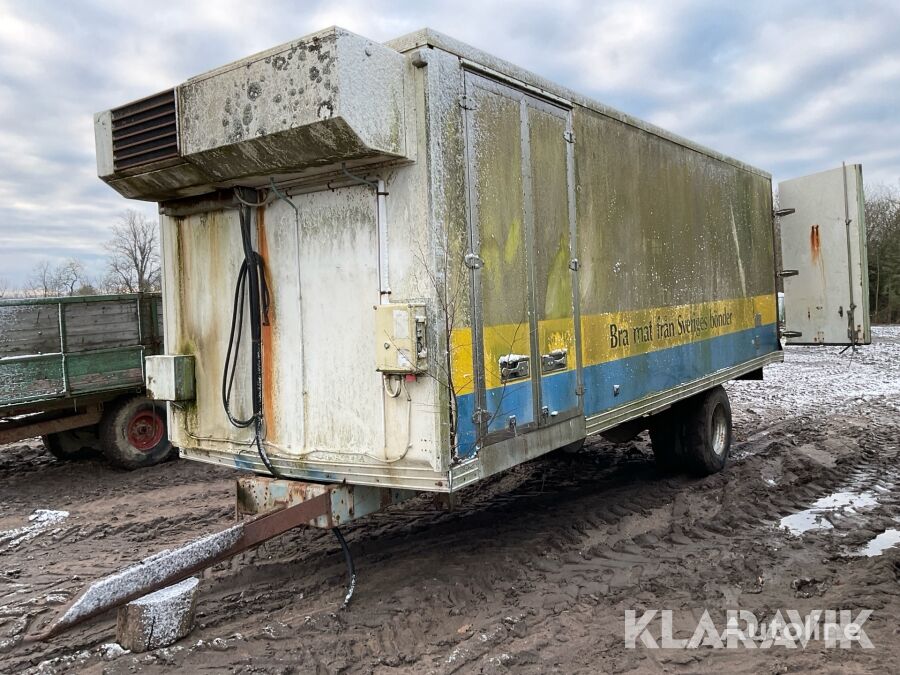 Prodaje se Vagn prikolicu hladnjaču na aukciji