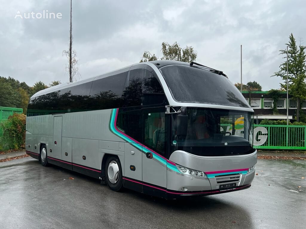 Neoplan Cityliner N1216 turistički autobus