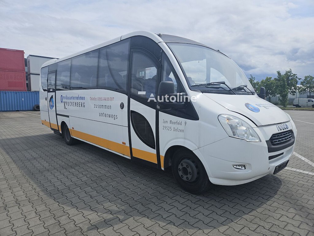 IVECO 70C17 turistički autobus