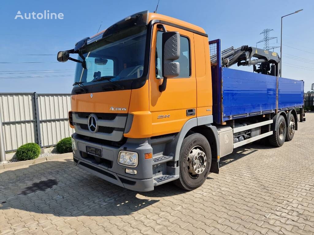 Mercedes-Benz Actros 2544 kamion s ravnom platformom