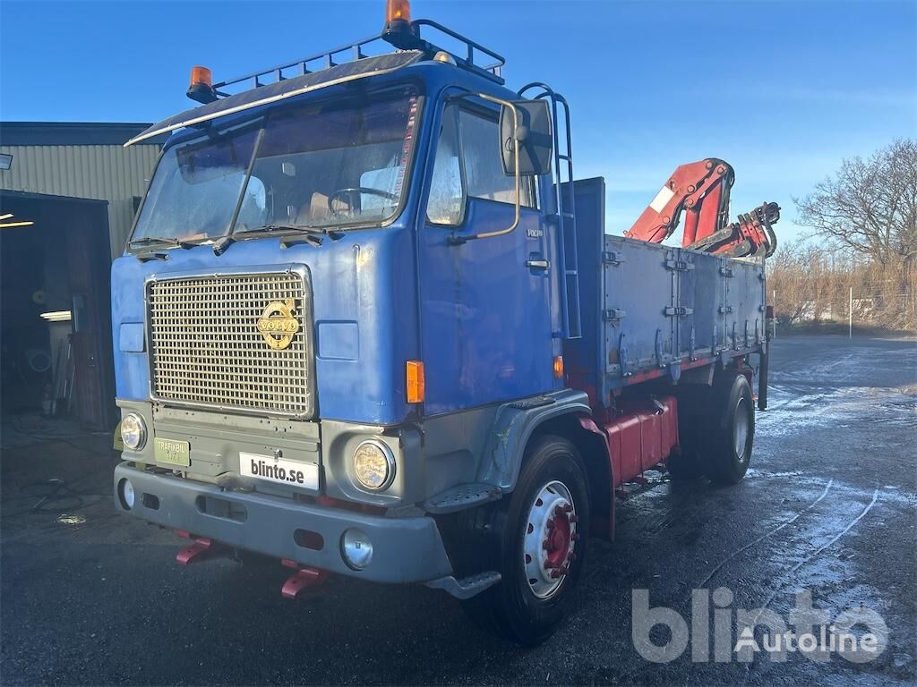 Prodaje se Volvo F 88-38 S 1 kamion s ravnom platformom na aukciji