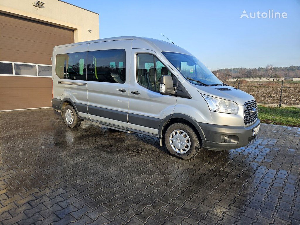 Ford Transit putnički minibus