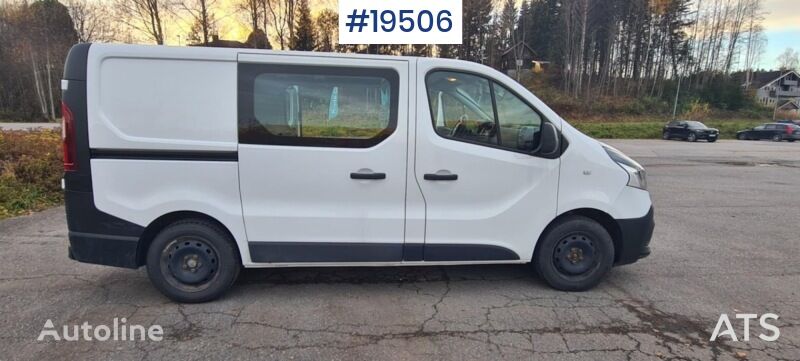 Renault Trafic. 2 sets of tyres kombi minibus