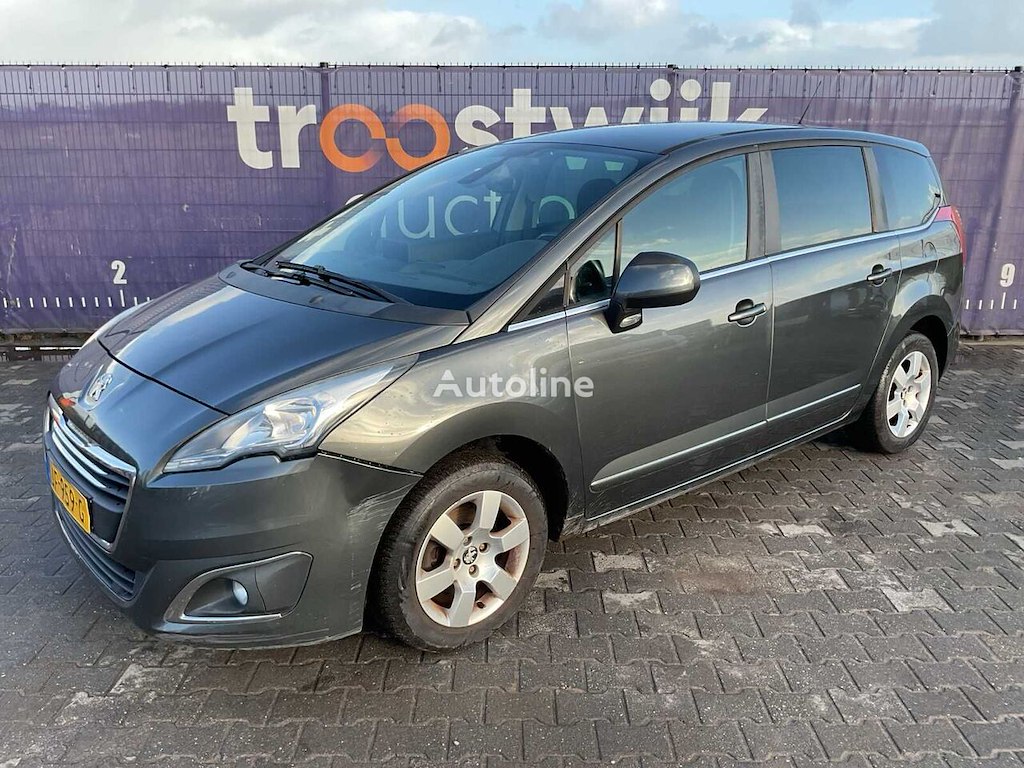 Prodaje se Peugeot 5008 minivan na aukciji