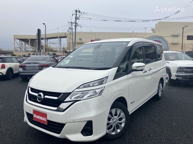 Nissan SERENA minivan