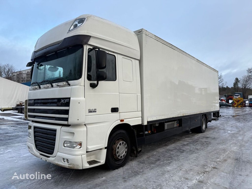 DAF XF105.410 manual frigo box 9.2 m long kamion furgon