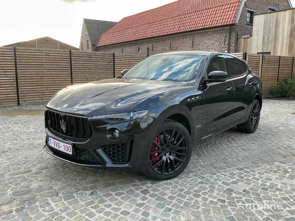 Prodaje se Maserati Levante krosover na aukciji