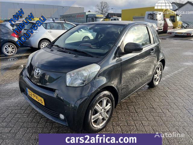 Toyota iQ 1.0 VVTi Aspiration hečbek