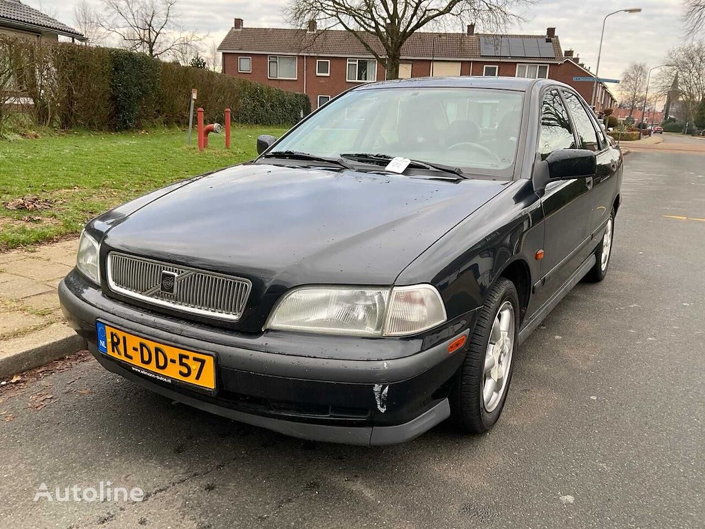 Prodaje se Volvo S40 1.9 D Comfort sedan na aukciji