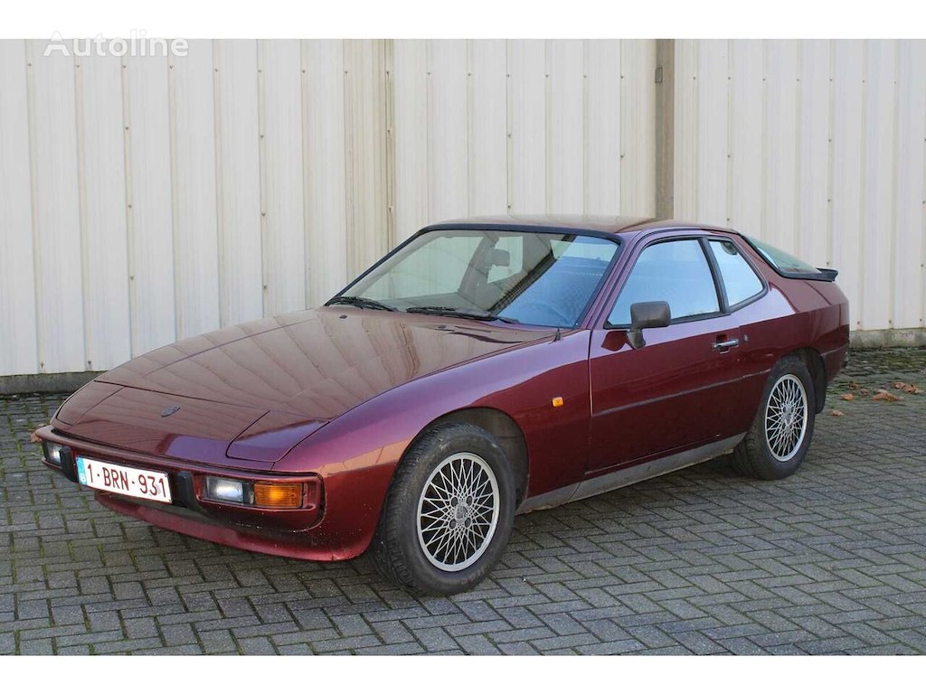 Prodaje se Porsche 924 kupe na aukciji