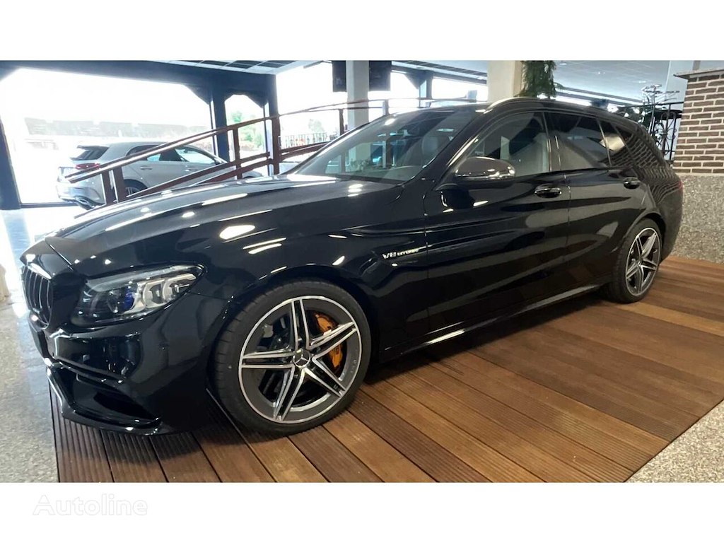 Prodaje se Mercedes-Benz C63S karavan na aukciji