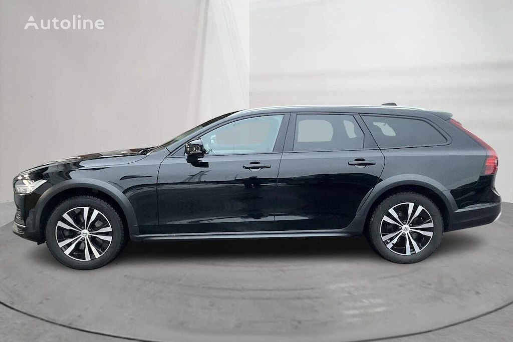 Prodaje se Volvo V90 Cross Country karavan na aukciji