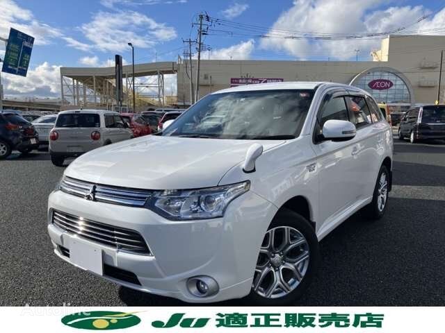 Mitsubishi OUTLANDER krosover