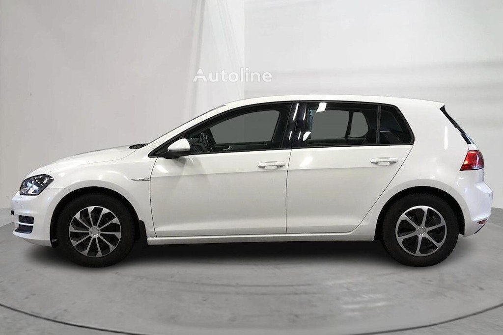 Prodaje se Volkswagen Golf hečbek na aukciji