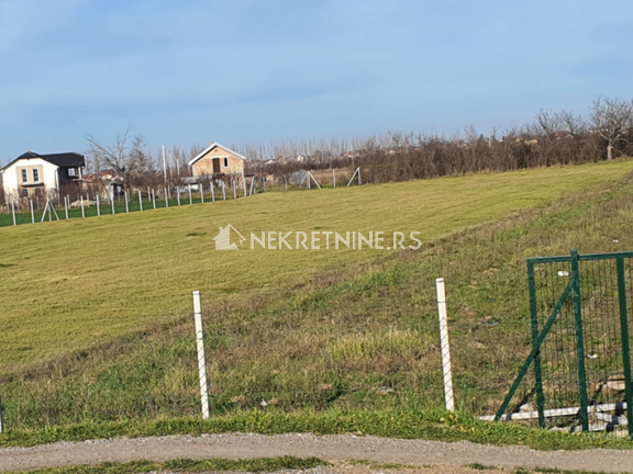 Novi Sad, Veternik, Zemljište, 7990ari, 639200 EUR