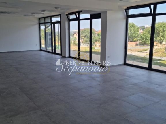 Petrovaradin, Popovica, Garaža, 118m2, 1180 EUR