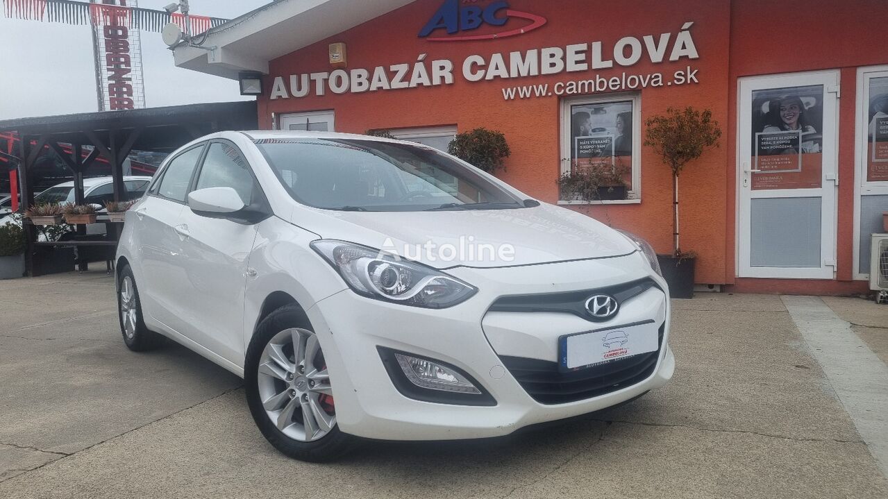 Continental i30 1.4i Comfort 73kW auto guma