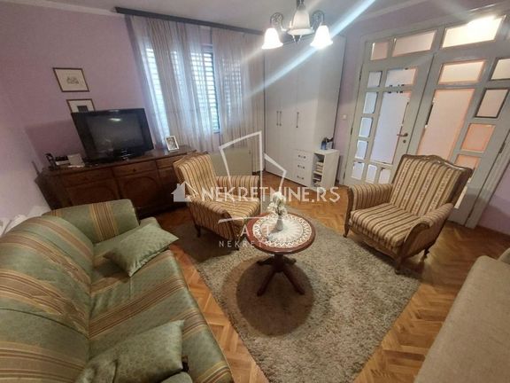 Đeram Pijaca, pet friendly, mereno 110m2 ID#9512