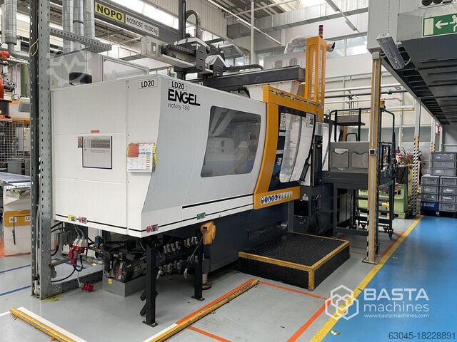 Engel Victori 330/180 tech (2015), Duroplast, Engel VIPER 40 linearni robot
Engel Victory 330/180 tech