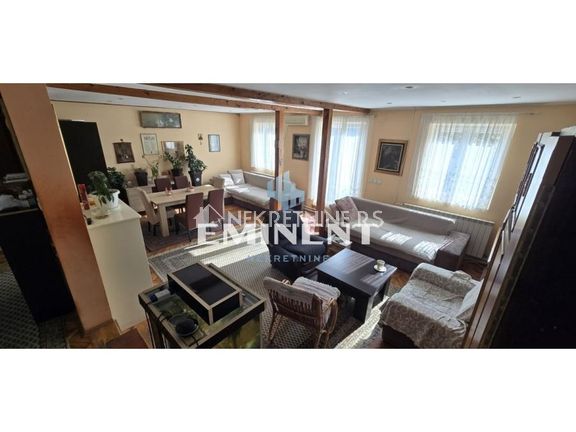 Voždovac, Vojvode Vlahovića, Vojvode Vlahovića, Kuća, 201m2, 319000 EUR