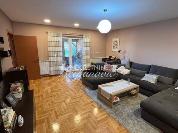 Gradska lokacija, Centar, Kuća, 152m2, 110000 EUR