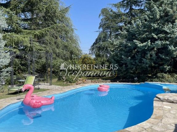 Petrovaradin, Sremska Kamenica, Kuća, 202m2, 777000 EUR